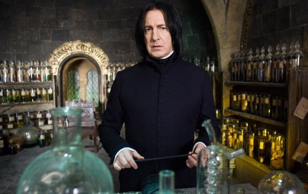 Morre de câncer ator que interpretava o personagem Snape em "Harry ...