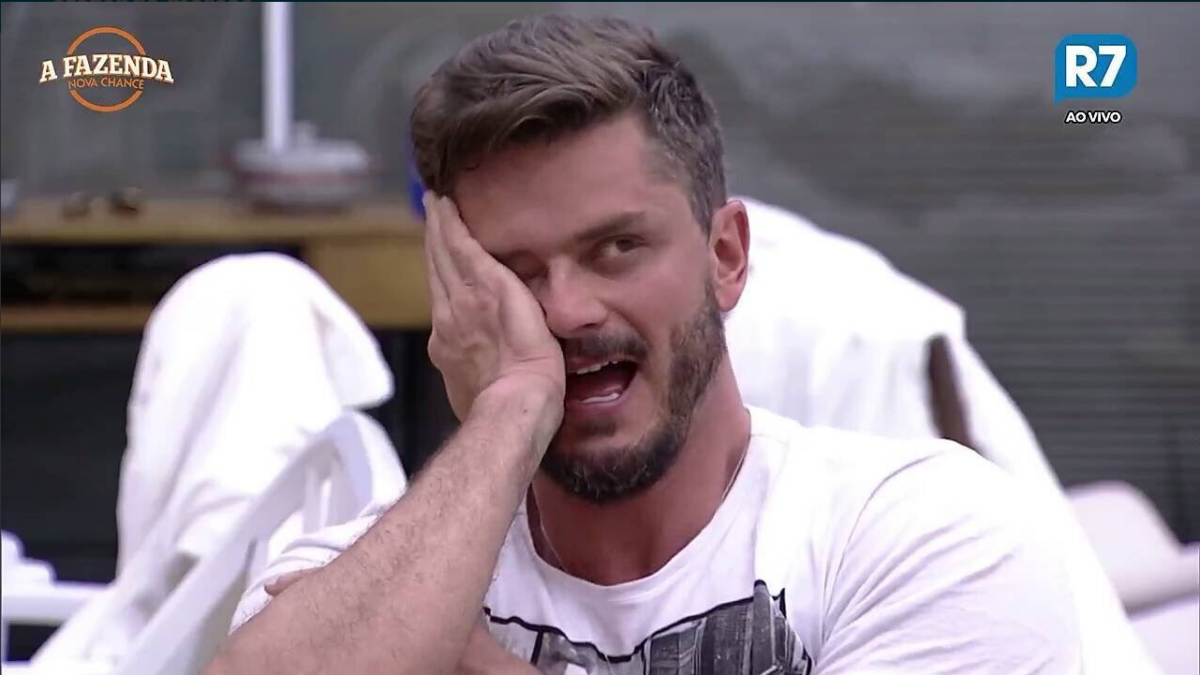 Ex-BBB, Marcos Harter publica foto polêmica e é detonado em suas redes ...
