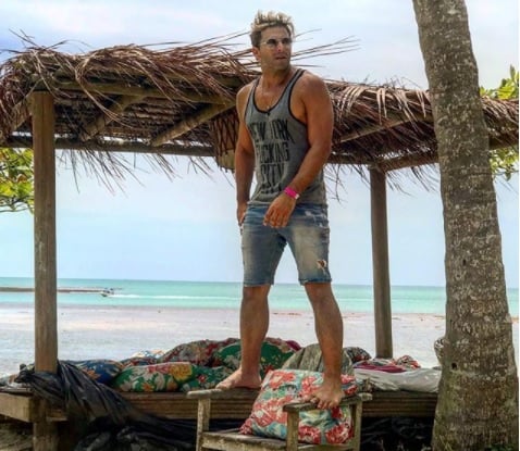 Henri Castelli relembra acidente na Bahia: 'Tive que fazer um curativo ...