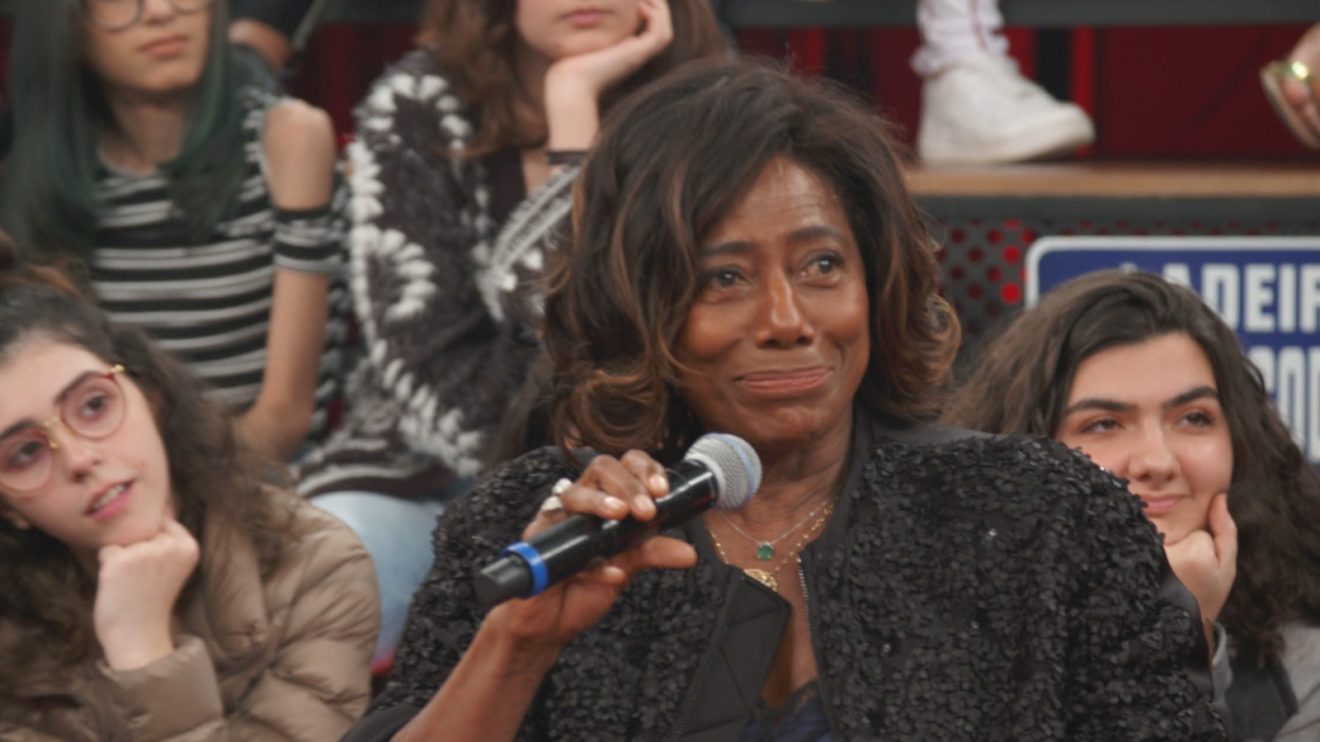 Gloria Maria deixa todos de boca aberta ao aparecer de biquíni e ...