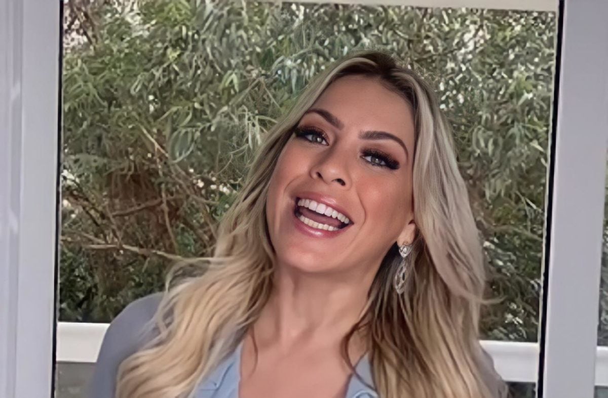 “Foram muitas experiências”, Renata Fan anuncia após 14 anos na Band