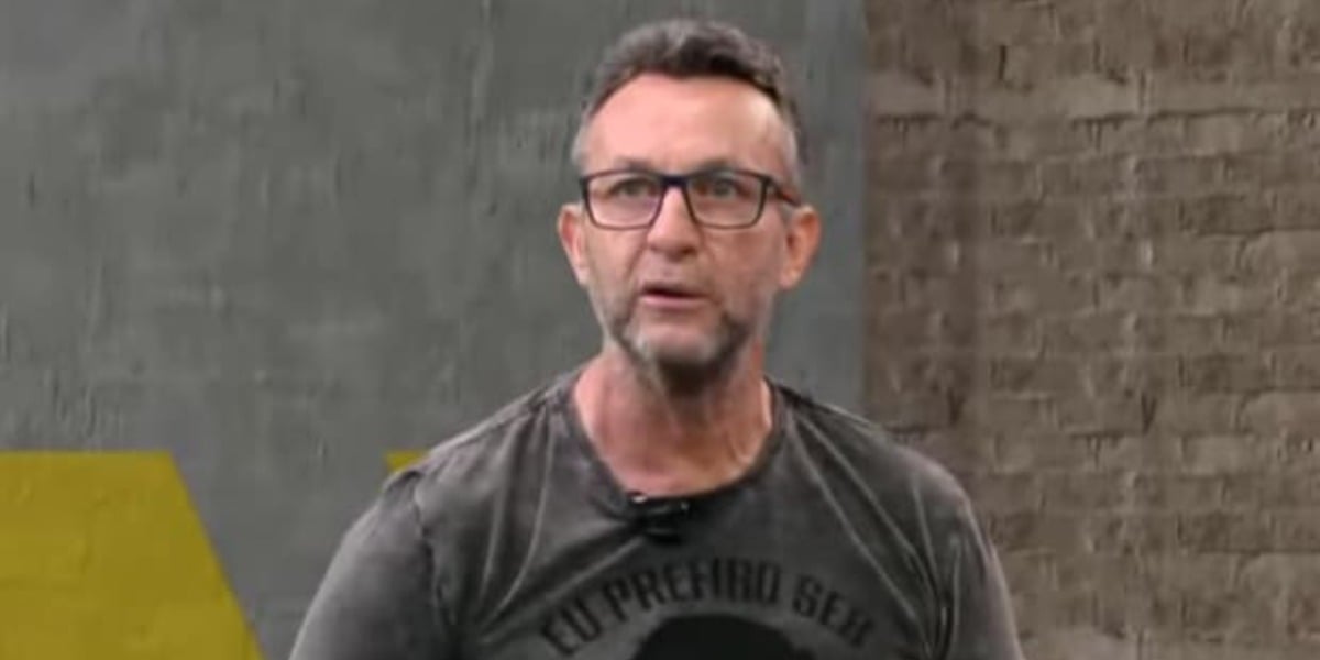Neto manda recado para nome da Globo ao vivo: "Não é homem"