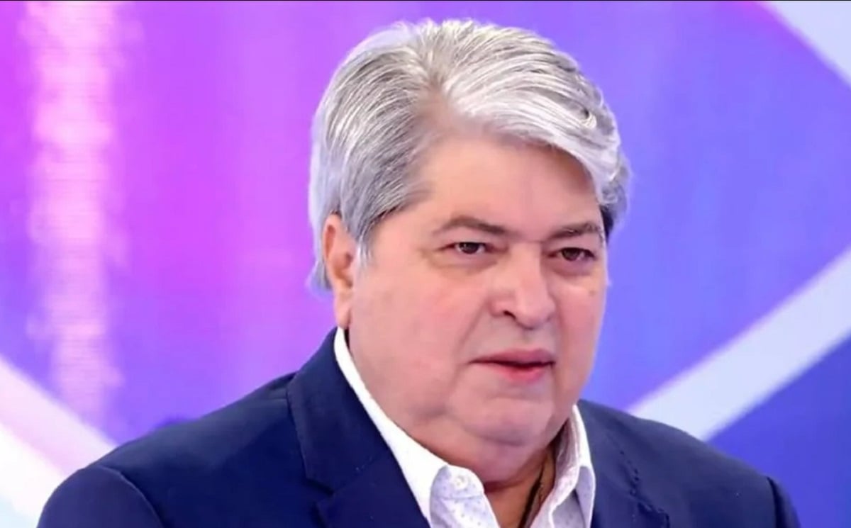 Datena peita a Band e surge revoltado no camarim: "Preso"