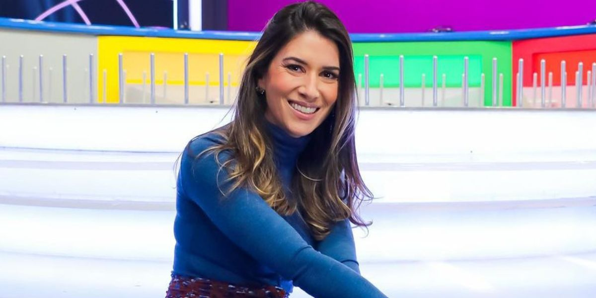 Rebeca Abravanel assume o que faz antes de ir ao ar no SBT Rebeca Abravanel assume o que faz antes de ir ao ar no SBT