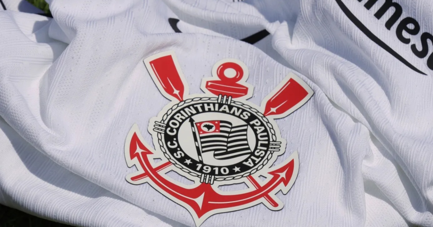 Gigante oficializa compra de atacante e prepara PIX ao Corinthians